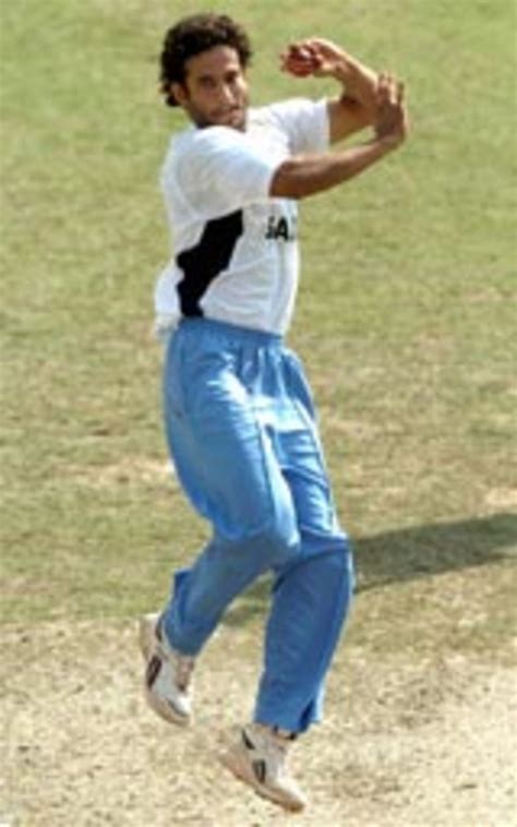 Irfan Pathan Bowling In The Nets