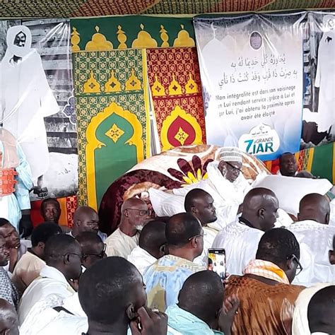 Ziar des Hizbou Tarkhiya chez Serigne Mountakha Madické Niang parmi