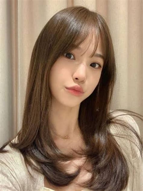 Pin By A Yo Ann On My Style Bangs With Medium Hair Medium Hair