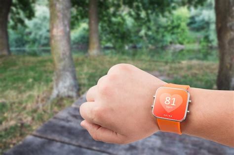 Premium Photo Heart Rate Monitor App On The Smart Watch Screen