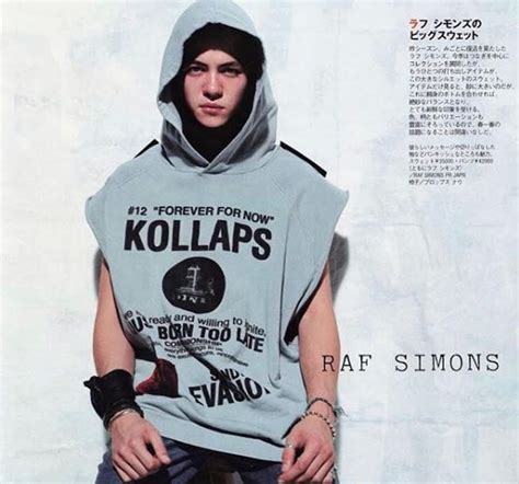 Pin By Sara Cemal On Minimalist 2025 Fashion Graphic Sweatshirt Sweatshirts