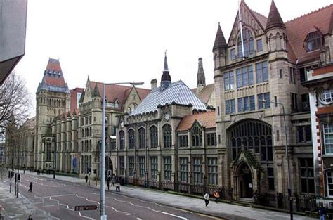 2019年曼彻斯特大学本科如何申请