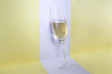 Personalised Champagne Glasses Engraved Uk Engravers Guild