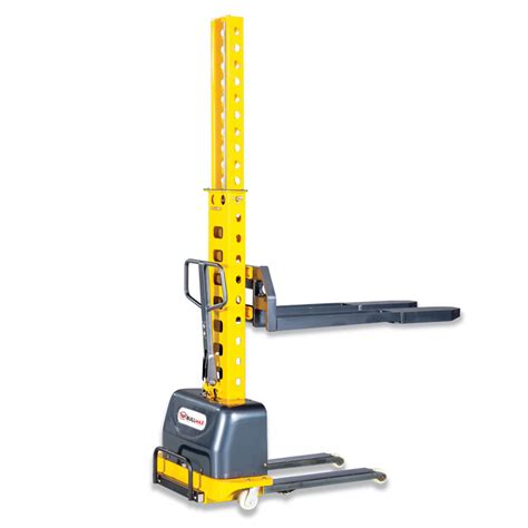 Self Lifting Stacker 500kg Mhe Specialist Bullmax