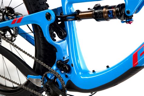 2017 Pivot Switchblade Pro X01 Eagle 275 Bike Reviews Comparisons