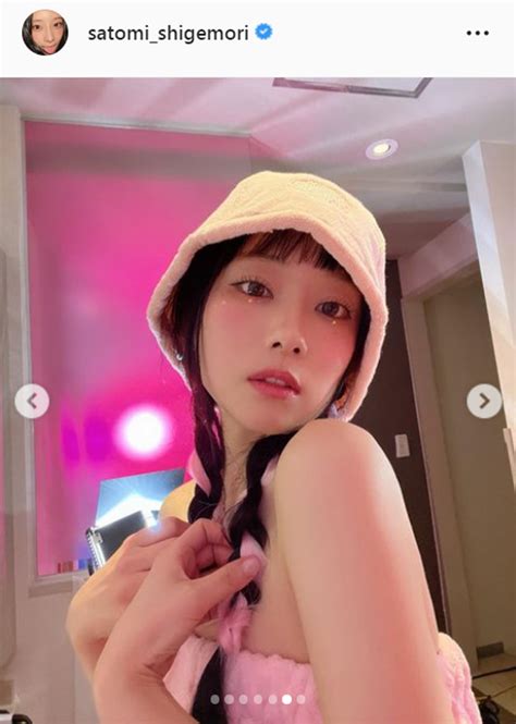 重盛さと美、舌ペロッ「人生初オン眉」バスタオル姿に絶賛の声「可愛すぎてビビる」「キュン死」 芸能写真ニュース 日刊スポーツ
