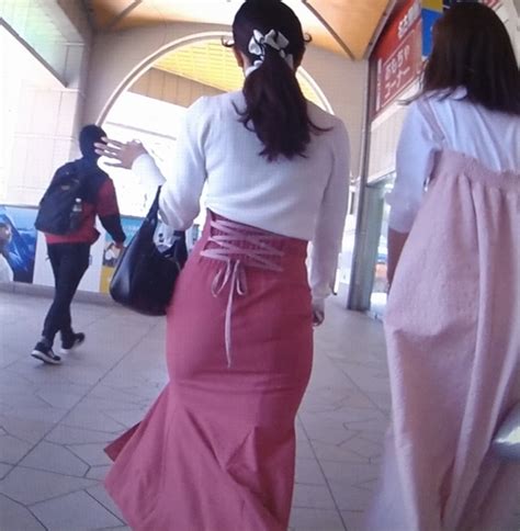 清楚お嬢様系美少女がタイトスカート履いて美巨尻密着させて歩く姿がイヤらしい めっちゃリアル