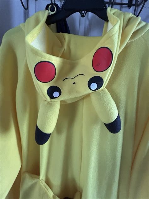The Rubies Pokemon Pikachu Adult Zip Up One Piece Hooded Costume Extra
