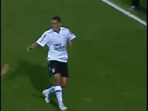 Lista Ge As Melhores E Mais Emocionantes Comemorações De Gols Do