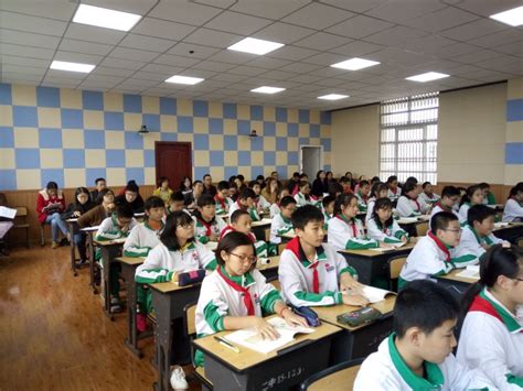 深入课堂情景研究 提升课堂教学效率
