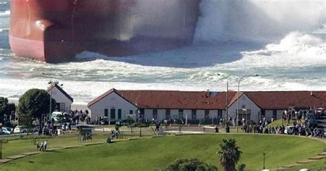 Mind Bending This Is Actually One Photo Not Two Imgur