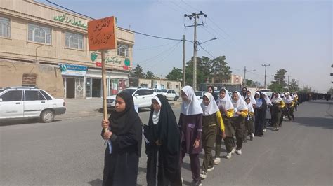 جشن دهه کرامت با حضور دختران دهه هشتادی و نودی در صالح آباد فیلم و عکس