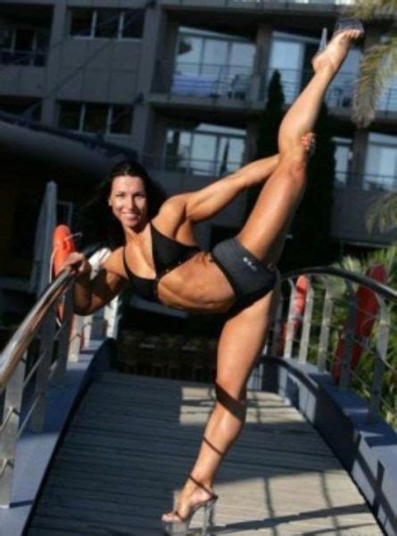 Some Sexy Stretching Girls Pics Gifs Izispicy Com