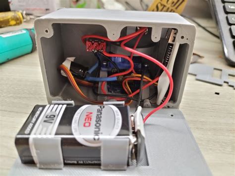 Arduino無用盒 useless box 製作 瘋狂創客