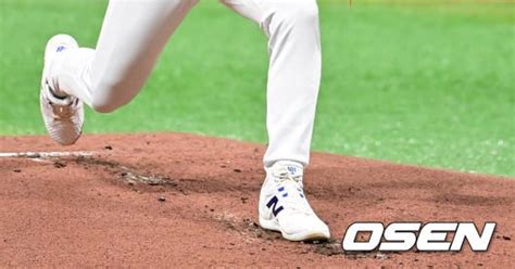 사진 Nc 선발 라일리혼신의 피칭 조선비즈