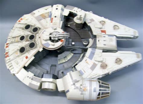 Star Wars Legacy Collection Hasbro Millennium Falcon With Han