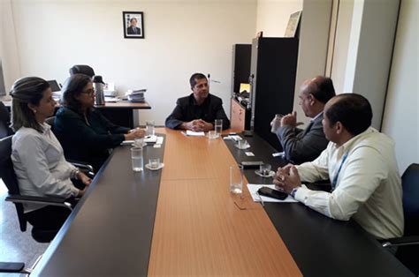Reunião discute ampliação do serviço de coleta e tratamento de esgoto