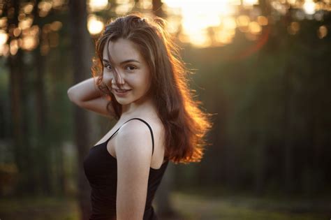 Sunlight Women Outdoors Women Model Portrait Long Hair Brunette