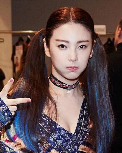 娱乐圈最爱装嫩的5大女星，许晴才排在第三！