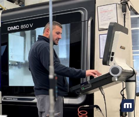 Гъвкавостта бързината и спокойствието по време на работния процес на операторите на машините се