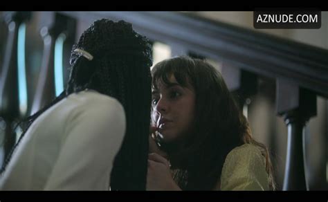 Klara Castanho Liza Del Dala Lesbian Scene In Good Morning Veronica AZNude