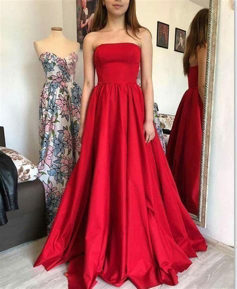 Red Strapless Cocktail Dresses