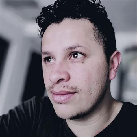 Paul Profesor De Creación De Páginas De Internet 0h