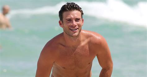Scott Eastwood Goes Shirtless For Another Miami Beach Day Scott