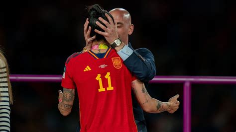 Rubiales Resigns But Still Insists The Truth Will Prevail On Hermoso Kiss