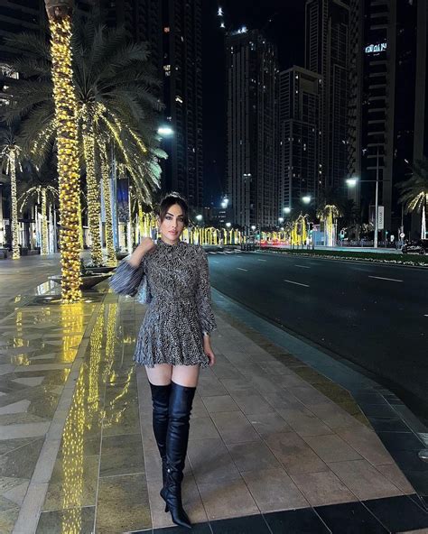 Yo Yo Honey Singhs Rumoured Girlfriend Tina Thadani Is A Sight To Behold See Her Glamorous