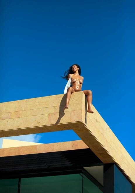 German Ebony Model IMG Porn Pic