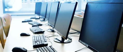Details 200 Computer Class Background Abzlocalmx