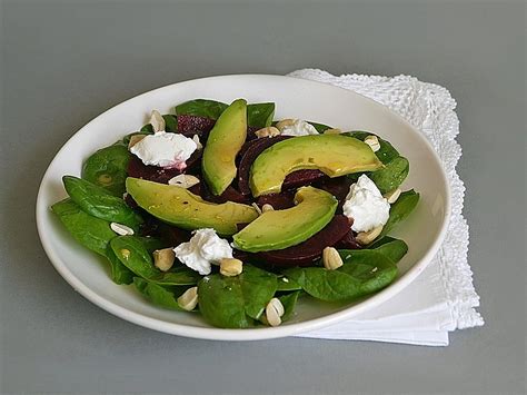 Spinat Rote Bete Salat Mit Avocado Von Arsvivendi Chefkoch