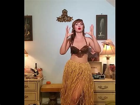 Dainty Rascal Dancing Body Positivity And Confidence Xvideos Com