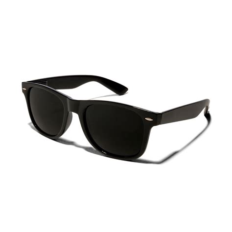 10 Best Sunglasses For Light Sensitive Eyes 2024 As Per Experts
