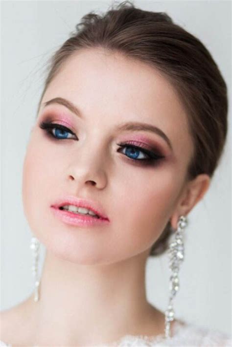 6 Wedding Makeup Blue Eyes Ideas WEDGATA