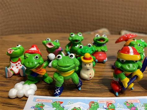 12 ШТУК ВМЕСТО 10 Лягушки зимние самая полная коллекция Kinder 90-е ...