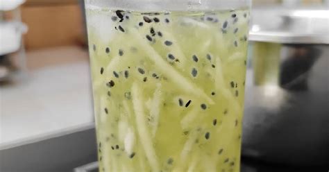 Resep Es Melon Selasih Oleh Yulita Sunjaya Cookpad