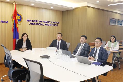 Гадаадаас ажиллах хүч авах асуудлаар хамтарсан уулзалт зохион байгууллаа