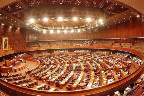 الیکشن کمیشن نے 16 اراکین پارلیمنٹ کی رکنیت بحال کر دی