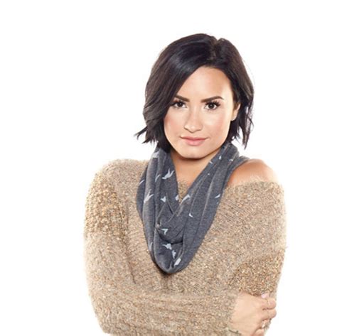 Demi Lovato já chorou gravando música para novo disco Jovem Pan