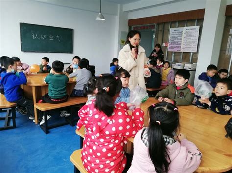“启明星”志愿服务团队 践行志愿精神，传播先进文化