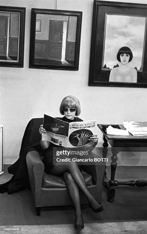 Jeanne Moreau Lors Du Tournage Du Film La Mariée était En Noir à
