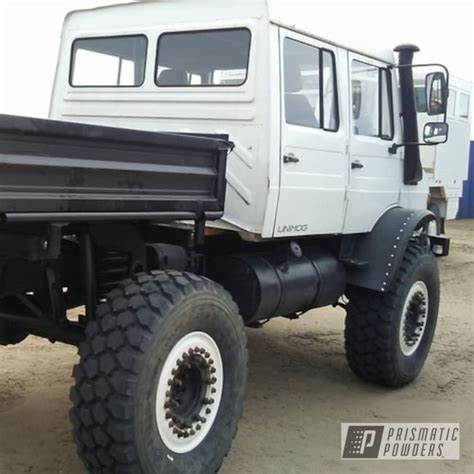 Couch Off Road Engineering Unimog Utility Bed In Silk Satin Black