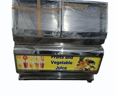 Silver Stainless Steel Juice Display Counter For Shop At 36000 Piece