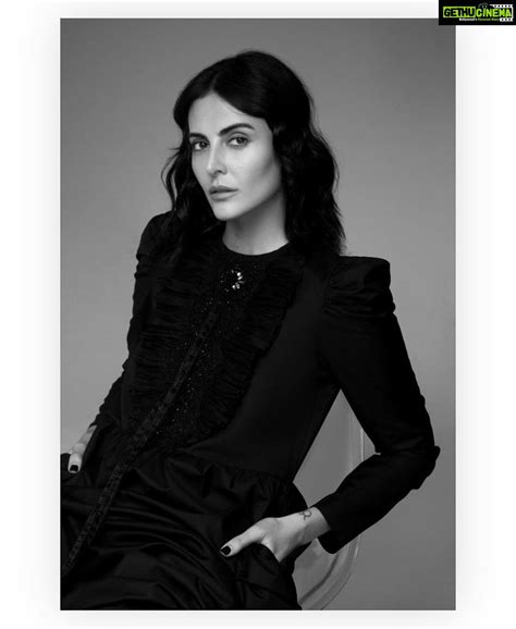 Actress Mandana Karimi Hd Instagram Photos And Wallpapers March 2021 Gethu Cinema