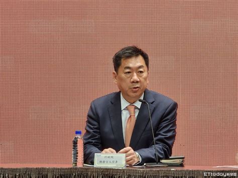 上酒店要辭職「議會只剩女議員」！小商人諷：貪汙的還在當縣長欸 Ettoday政治新聞 Ettoday新聞雲