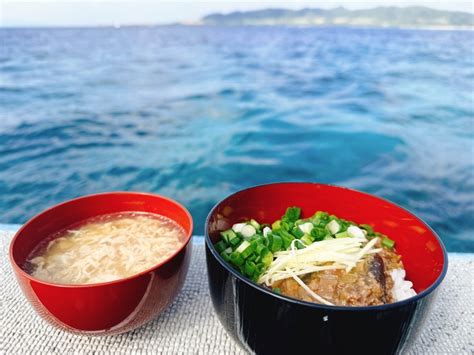 今日のランチは麻婆茄子丼 石垣島のモモも潜る