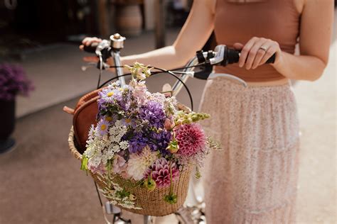 Flower Arranging Workshop At Baillie Grohman Winery Explore Creston