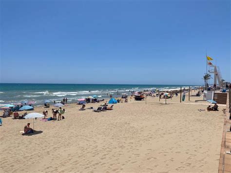 Guardamar del Segura reabre las playas cerradas por contaminación fecal